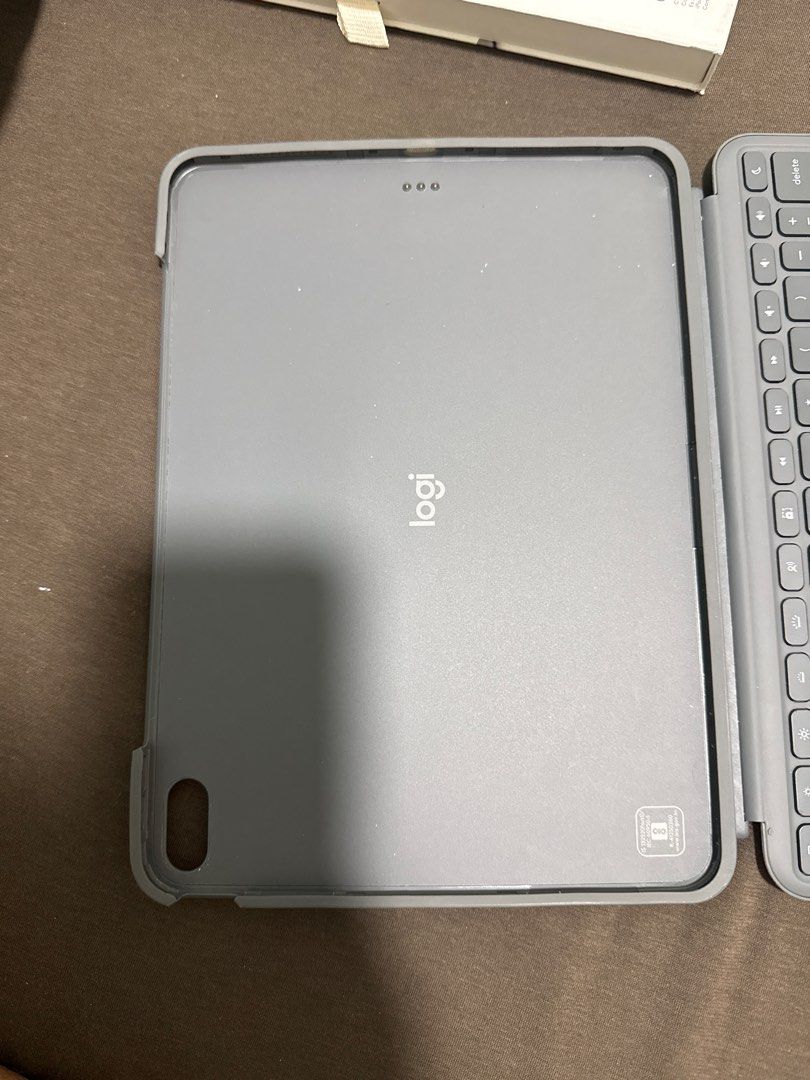 Logitech Combo Touch iPad Keyboard Case, Mobile Phones & Gadgets ...