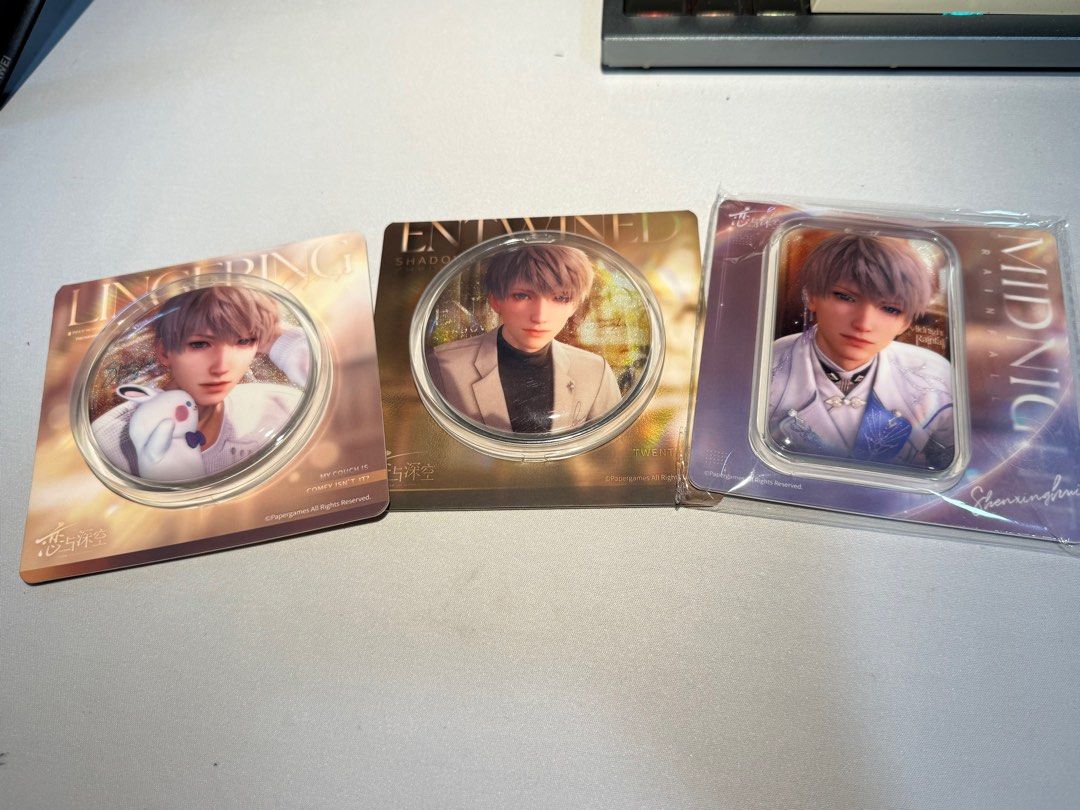 Love and deepspace Xavier badge, Hobbies & Toys, Memorabilia ...