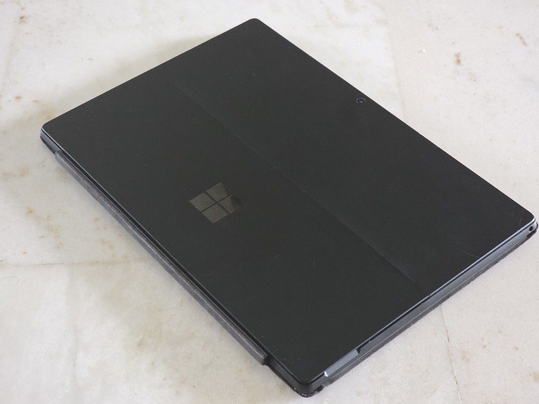 Microsoft Surface Pro 6 1796 256GB, Computers & Tech, Laptops ...