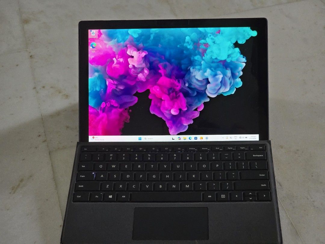 Microsoft Surface Pro 6 1796 256GB, Computers & Tech, Laptops ...