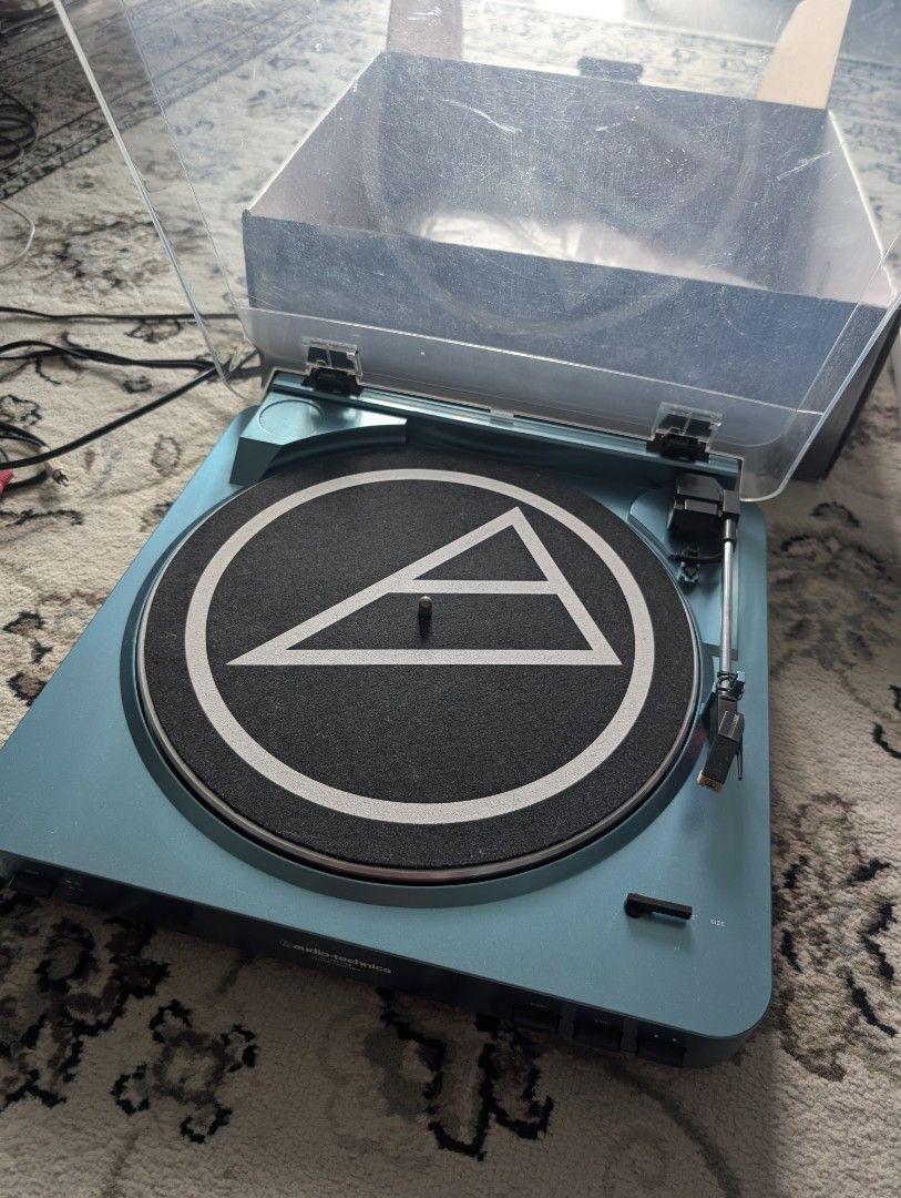 NEGOTIABLE Audio-Technica AT-LP60BL-USB Turntable (Limited Edition Blue ...