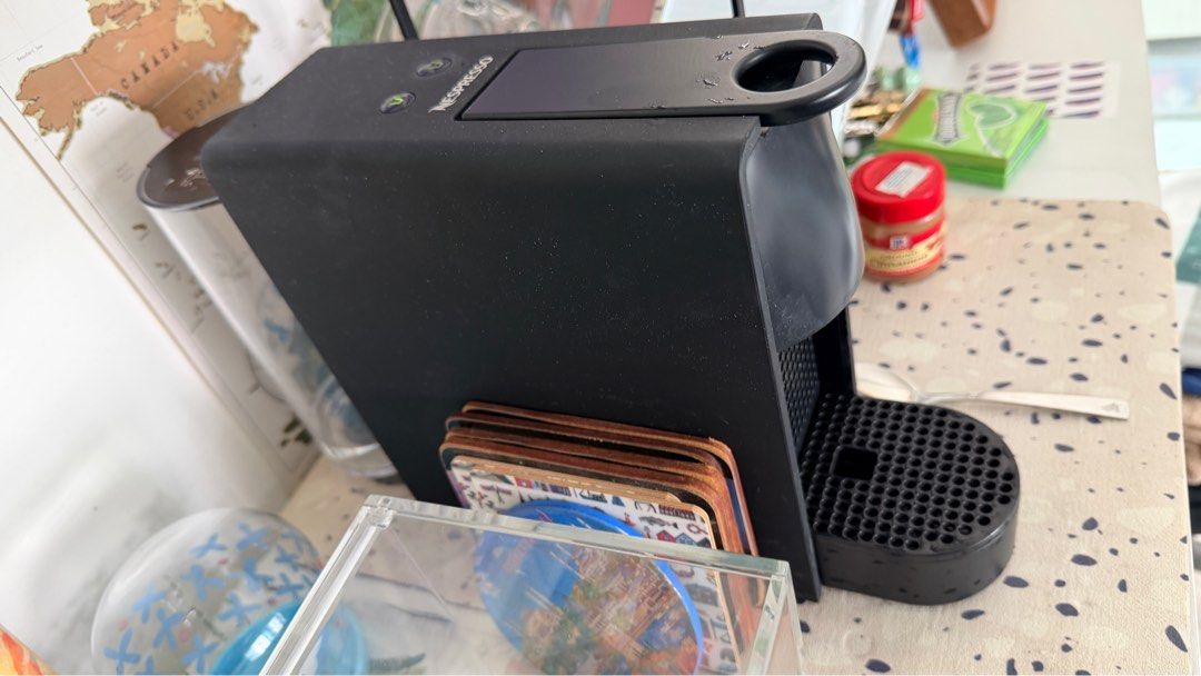 Nespresso Essenza Mini - Black, TV & Home Appliances, Kitchen ...