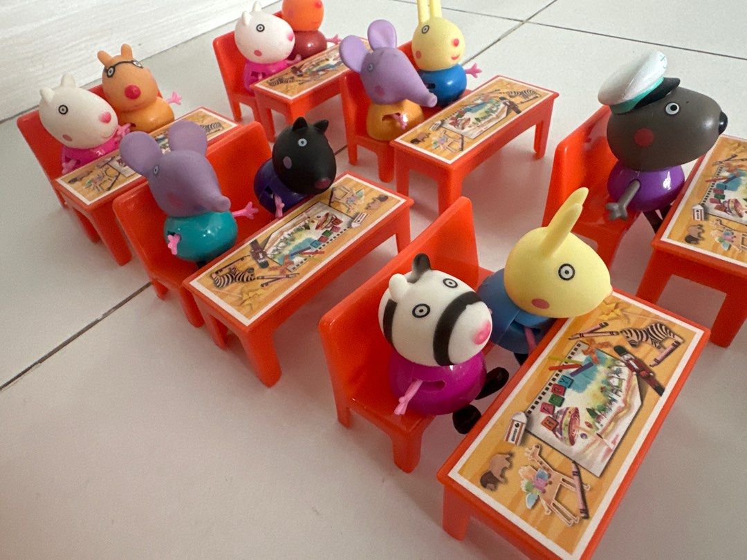 Peppa Pig School Playset with Airplane, Hobbies & Toys, Toys & Games on ...