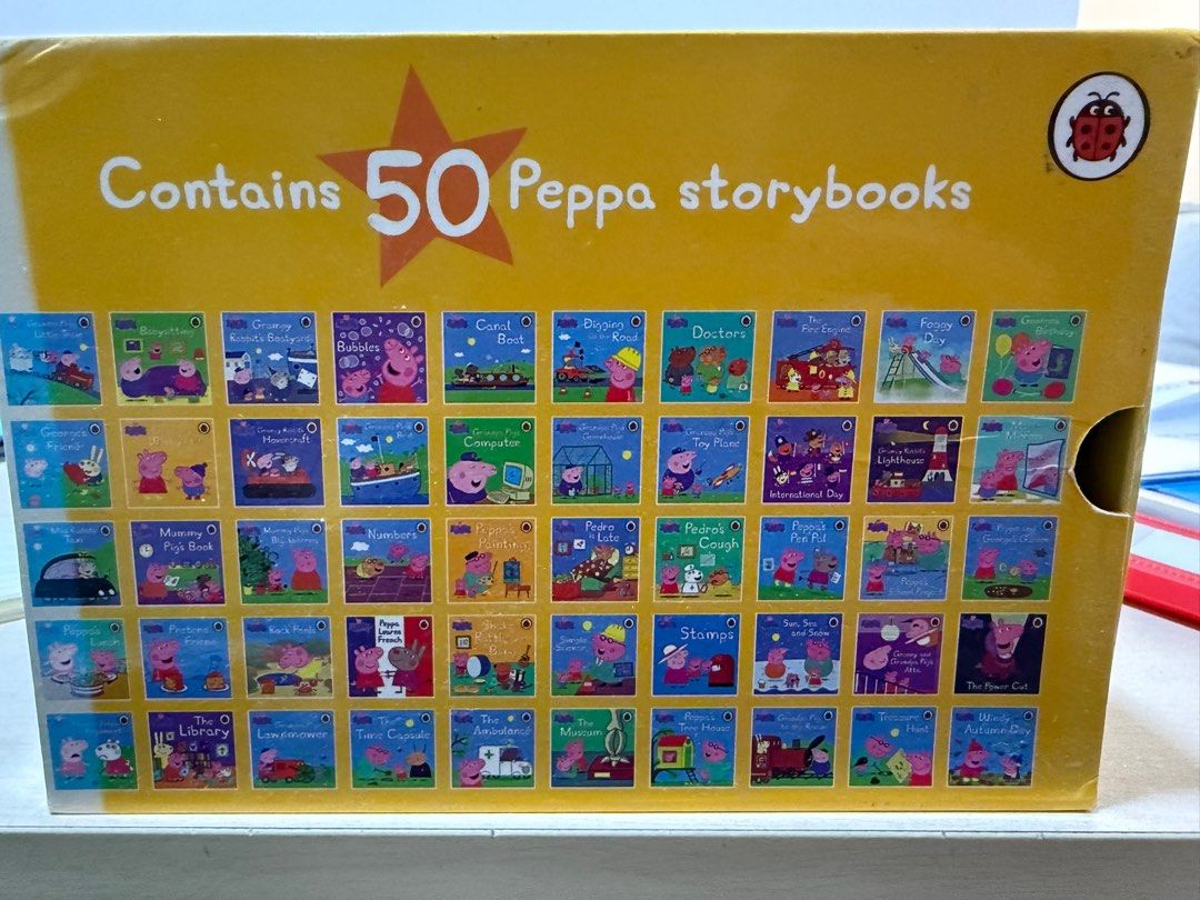 Peppa Pig The Incredible Collection - 50 Storybooks, Hobbies & Toys ...