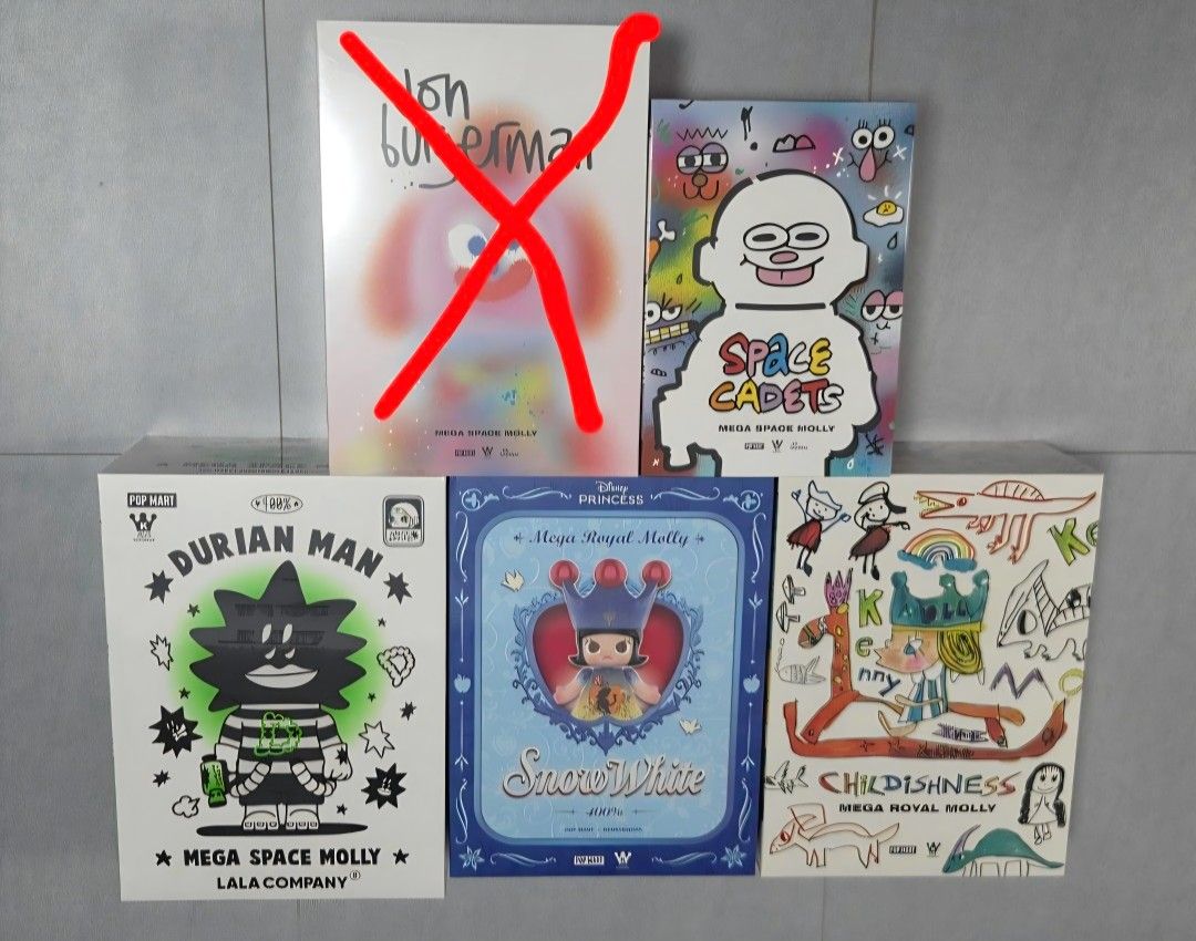 Popmart - Mega Molly 400%, Hobbies & Toys, Toys & Games on Carousell