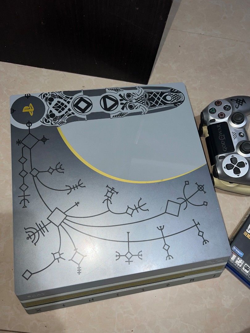 PS4 Pro 1TB GOD OF WAR Limited Edition, Video Gaming, Video Game ...