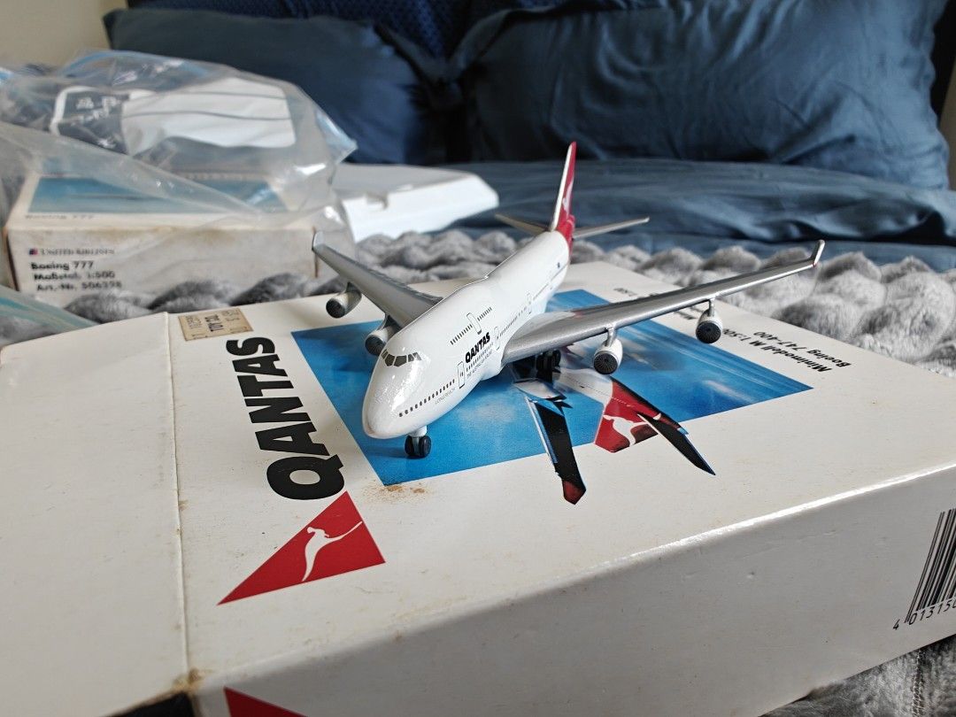 Qantas Boeing 747-400 Model Airplane, Hobbies & Toys, Toys & Games on ...