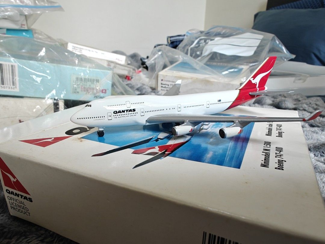 Qantas Boeing 747-400 Model Airplane, Hobbies & Toys, Toys & Games on ...