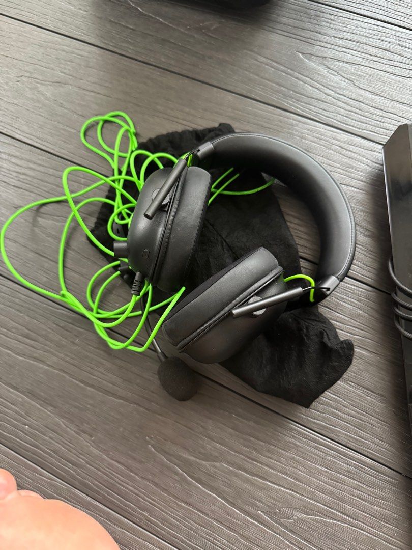 Razer headset and black widow Keyboard - Black, Audio, Headphones ...