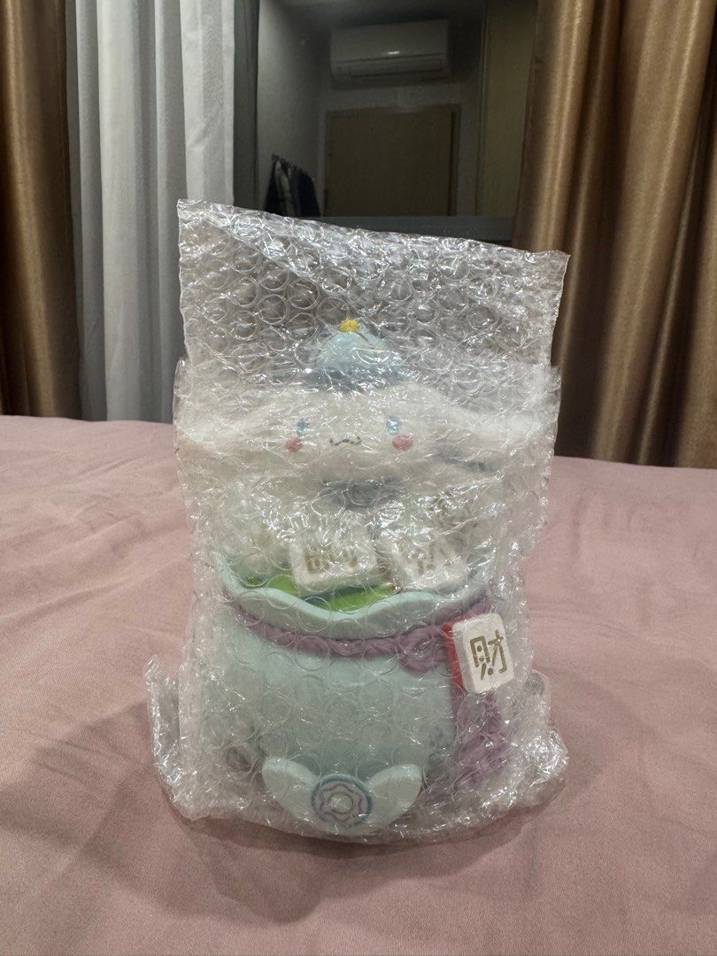 Sanrio 7 Eleven Coin Bank - Cinnamoroll and Pompompurin, Hobbies & Toys ...