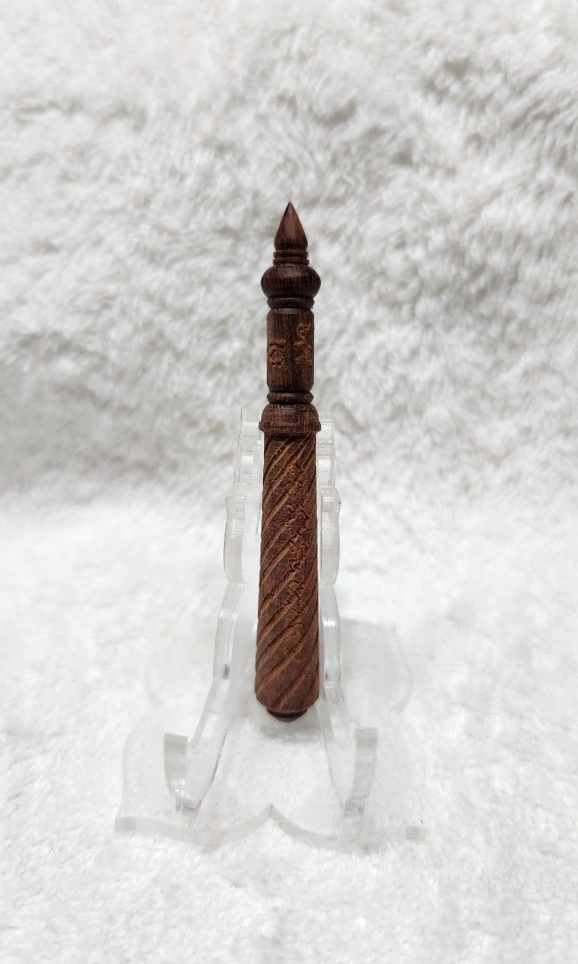 [Signature Weapon of Taowesuwan] The mace (Grabong in thai). A ...