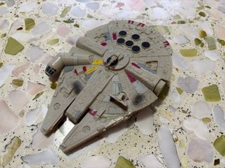 Hot Wheels Star Wars Tie Fighter vs. Millennium Falcon, Hobbies & Toys ...