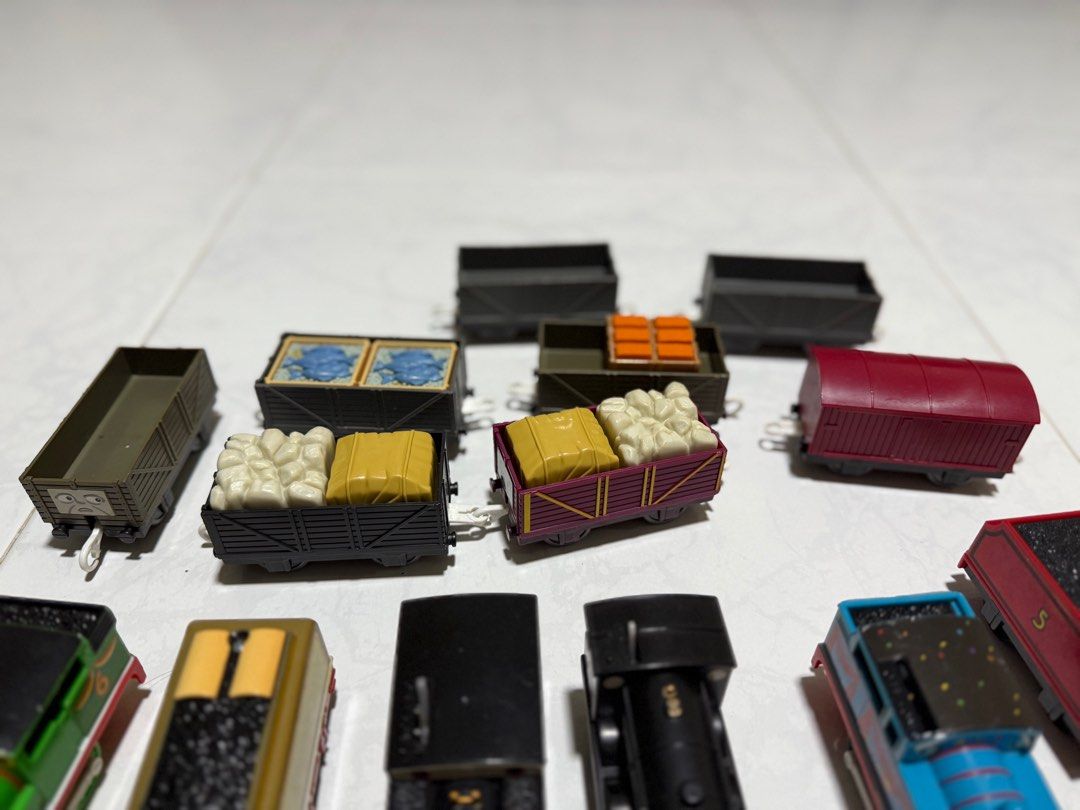 Thomas & Friends Toy Train Set, Hobbies & Toys, Toys & Games on Carousell