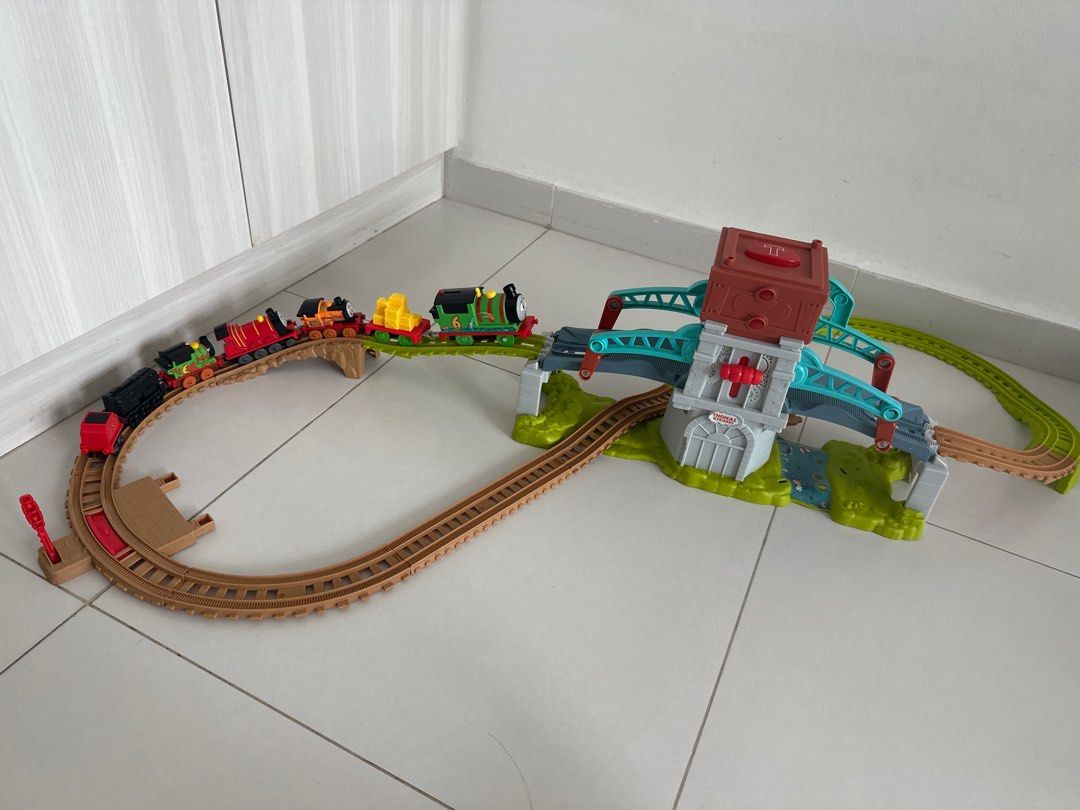 Thomas & Friends Train Set, Hobbies & Toys, Toys & Games on Carousell