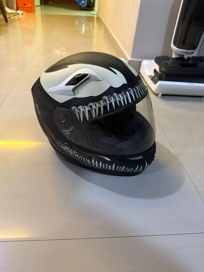 Venom Fullface Helmet, Motorcycles, Motorcycle Accessories on Carousell