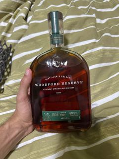 Woodford Reserve Kentucky Straight Bourbon Whiskey, Food & Drinks ...