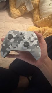 Razer Wolverine V3 Wired Controller for Xbox, Video Gaming, Gaming ...