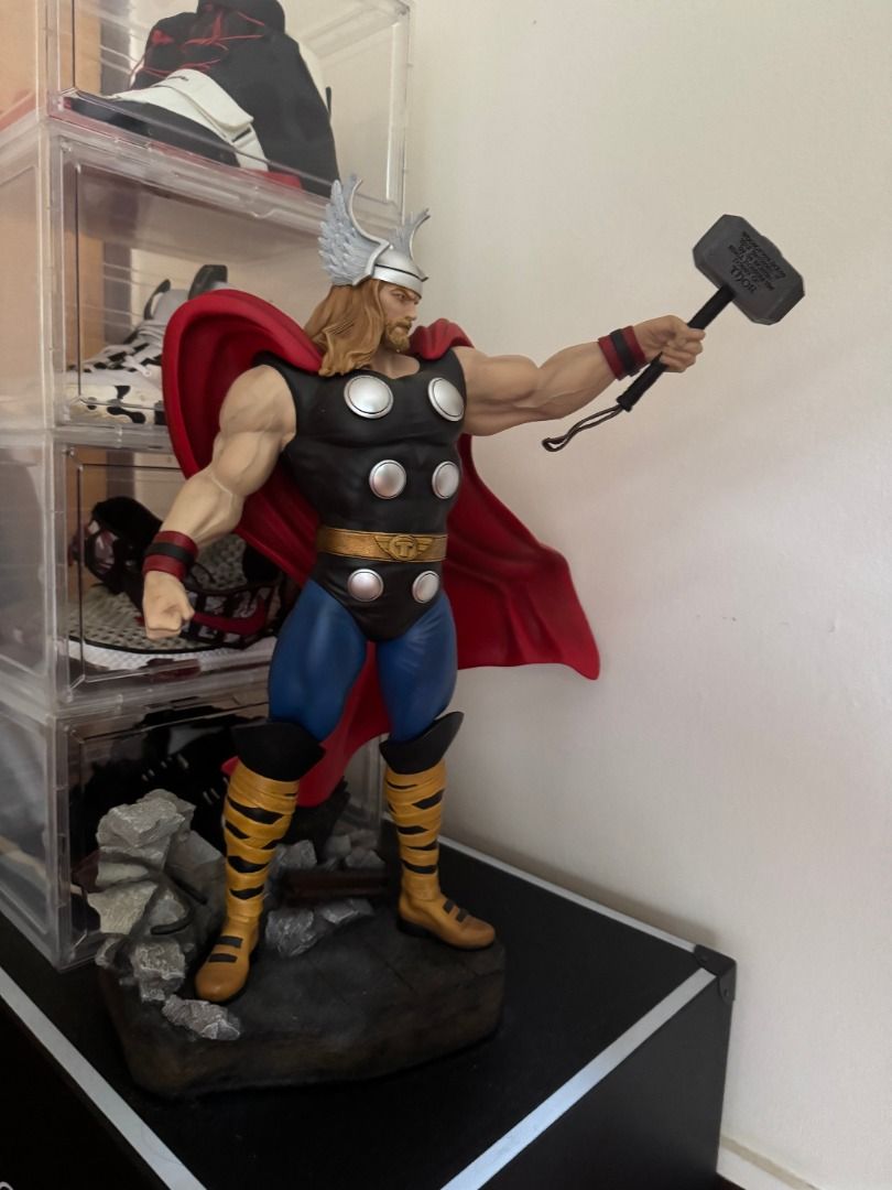 XM Studios - Marvel 1/4 Scale Premium Collectibles Statue - Thor (Comic ...