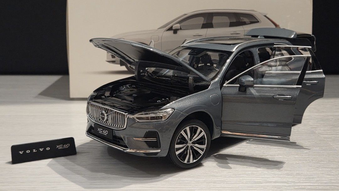 1:18 Volvo Xc60 T8 Recharge dealer model (grey), Hobbies & Toys, Toys ...