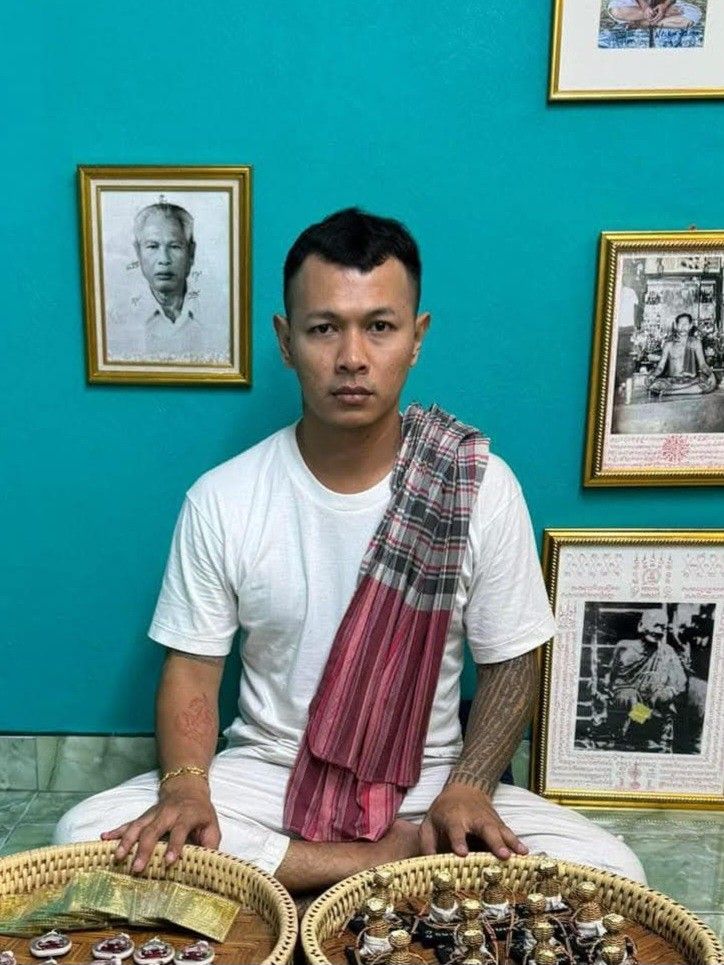 ⚡️ ️Ajarn Ya Mini Hoon Payon 2568, Hobbies & Toys, Religious Items on Carousell