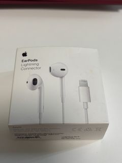 Apple EarPods with Lightning Connector, Audio, Earphones on Carousell
