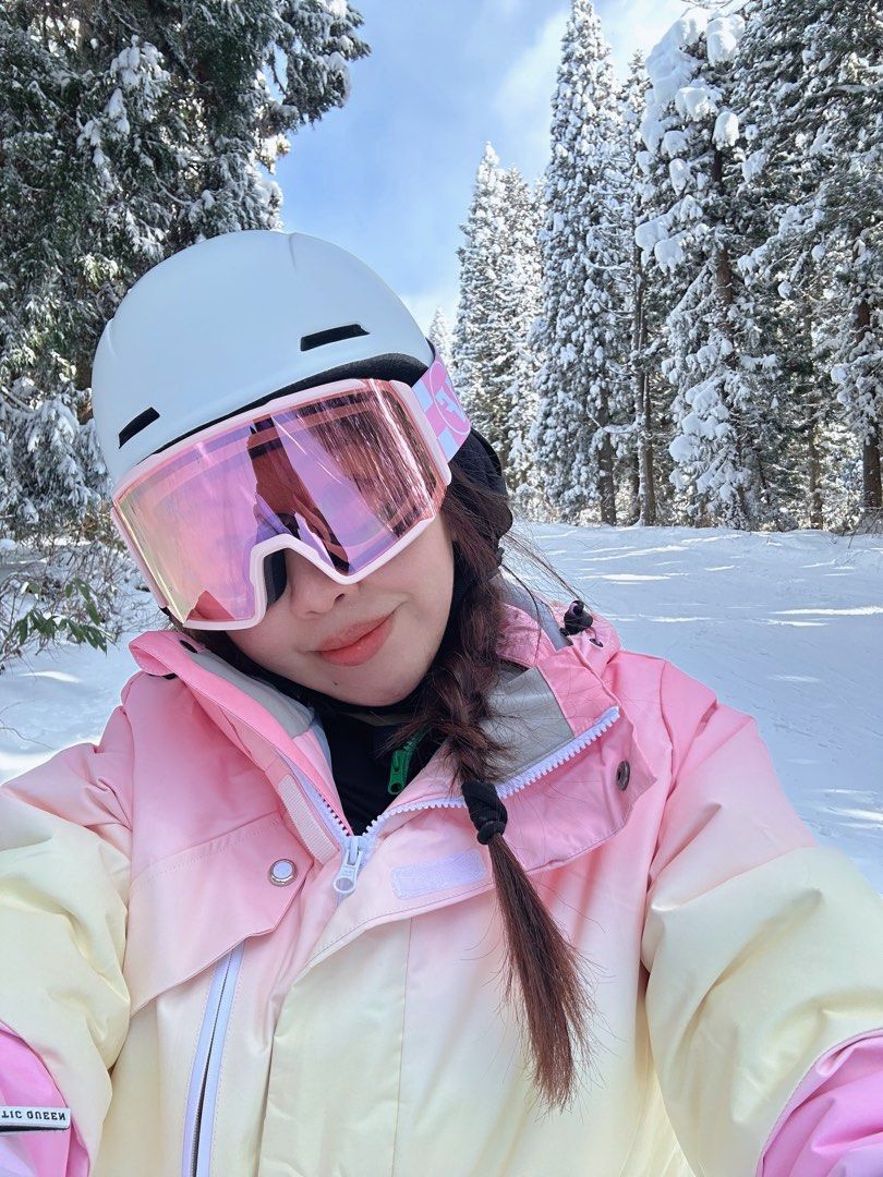 Arctic Queen winter Ski Jacket & ski pants, Women's Fashion, Coats ...