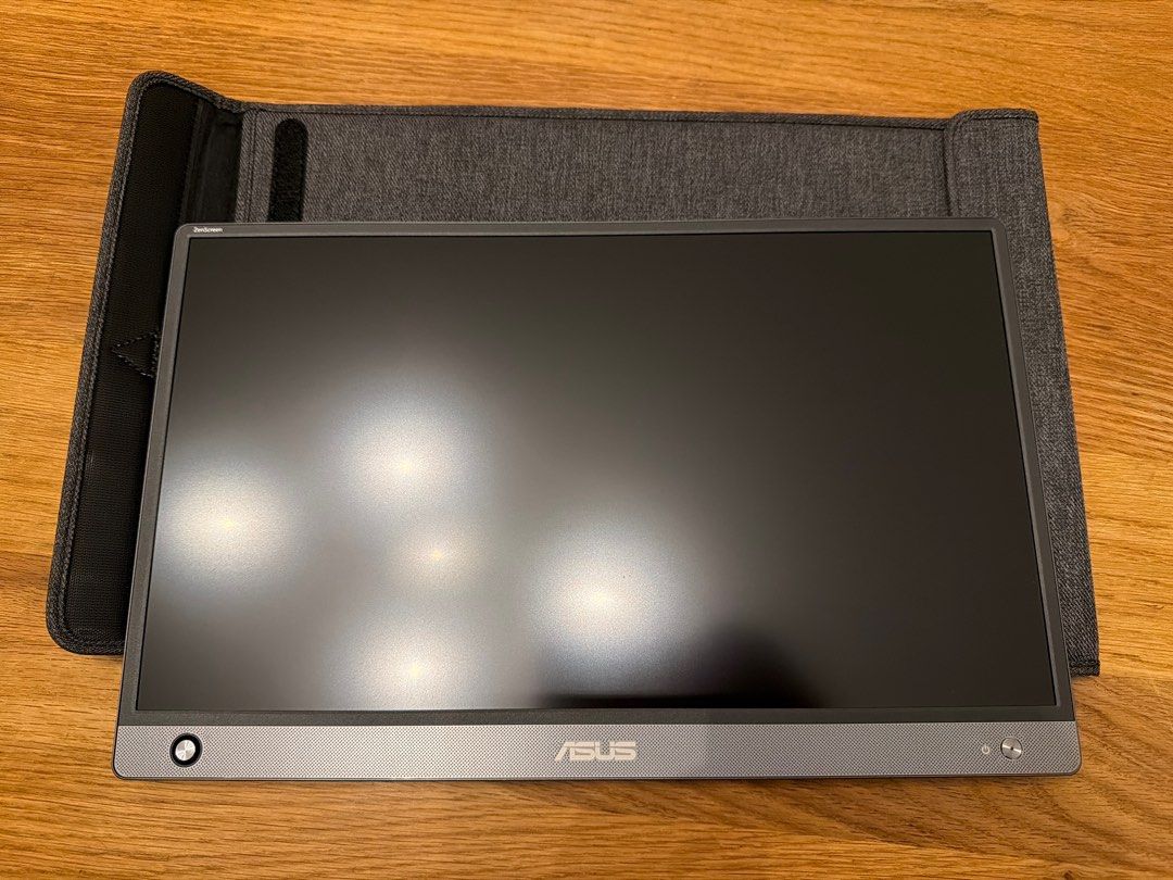 ASUS ZenScreen 15.6” portable monitor, Computers & Tech, Parts ...