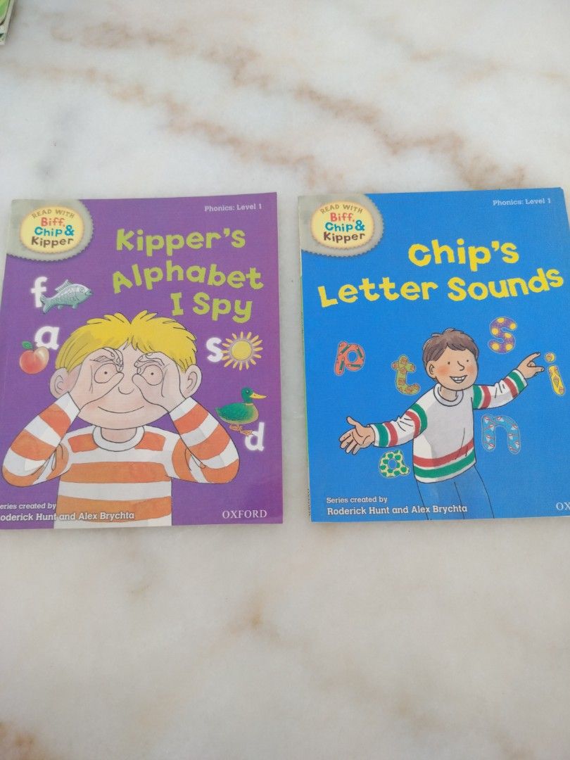 Biff, Chip & Kipper Phonics Level 1 Books, Hobbies & Toys, Books ...