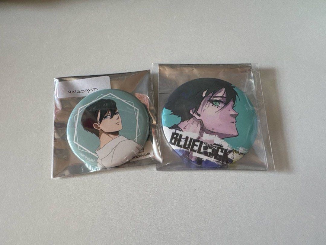 Blue lock itoshi rin badge set, Hobbies & Toys, Memorabilia ...