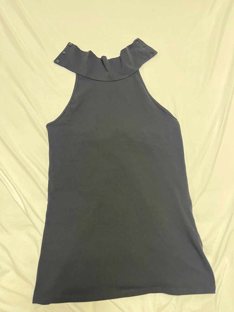 brandy melville black halter top, Women's Fashion, Tops, Sleeveless on ...