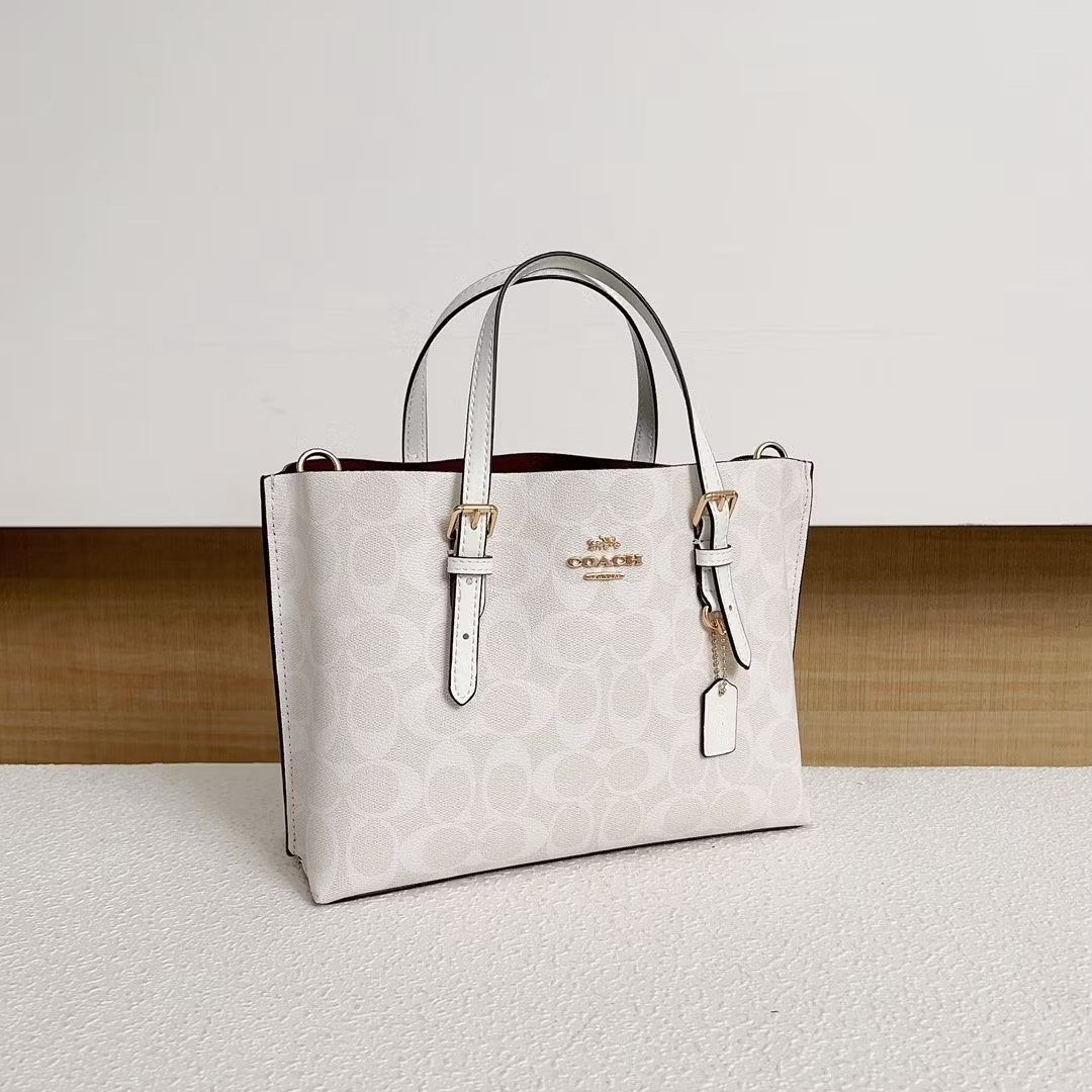 Coach Tote Mollie 25 white 💯 in stock, Women's Fashion, Bags & Wallets ...