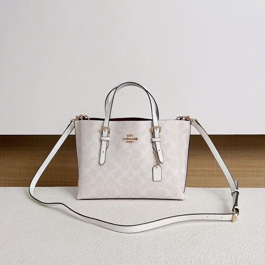 Coach Tote Mollie 25 white 💯 in stock, Women's Fashion, Bags & Wallets ...