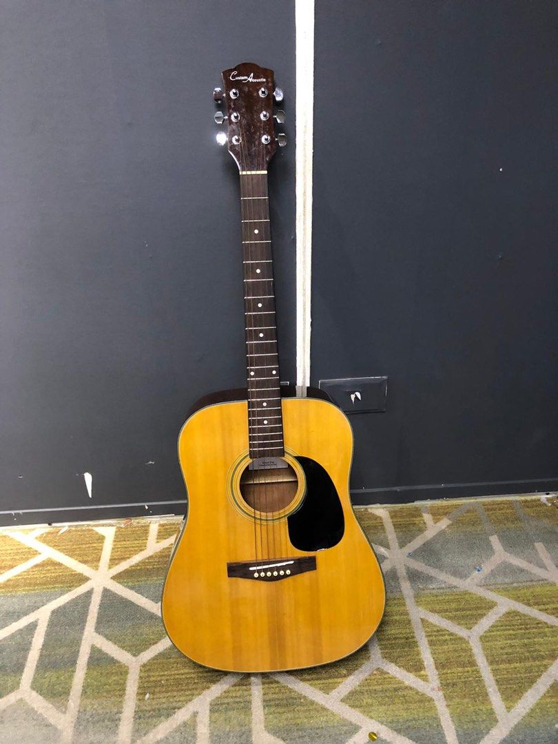 Custom Acoustic Guitar with Case, Hobbies & Toys, Musical Instruments ...