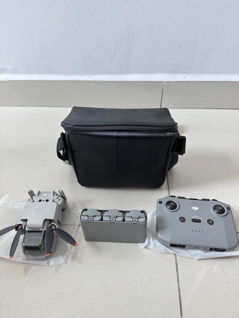 DJI Mini 4K Fly More Combo - Like New, Photography, Drones on Carousell