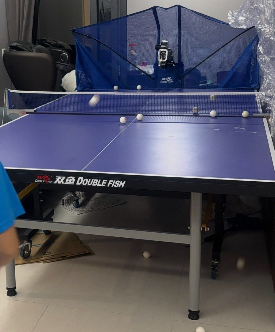 Double Fish Super 5 Table Tennis Table and ball launcher, Sports ...
