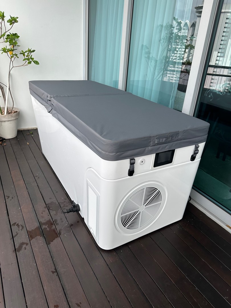 Eria ice bath (all in one), Health & Nutrition, Braces, Support ...