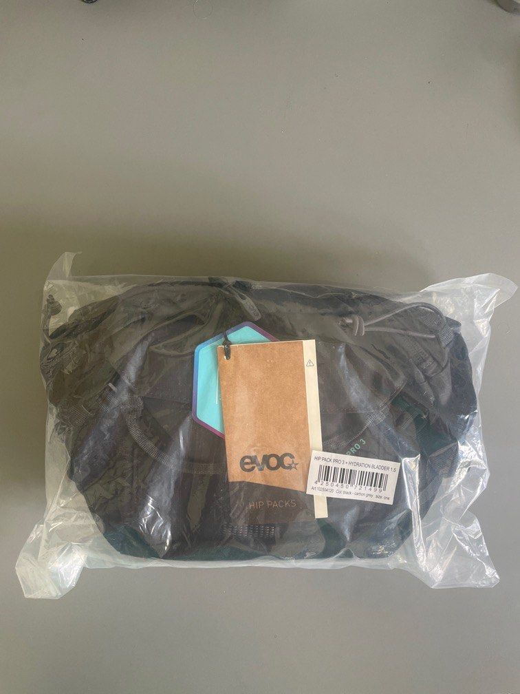 Evoc Hip Pack Pro 3 with 1.5L Hydration Bladder, Sports Equipment ...