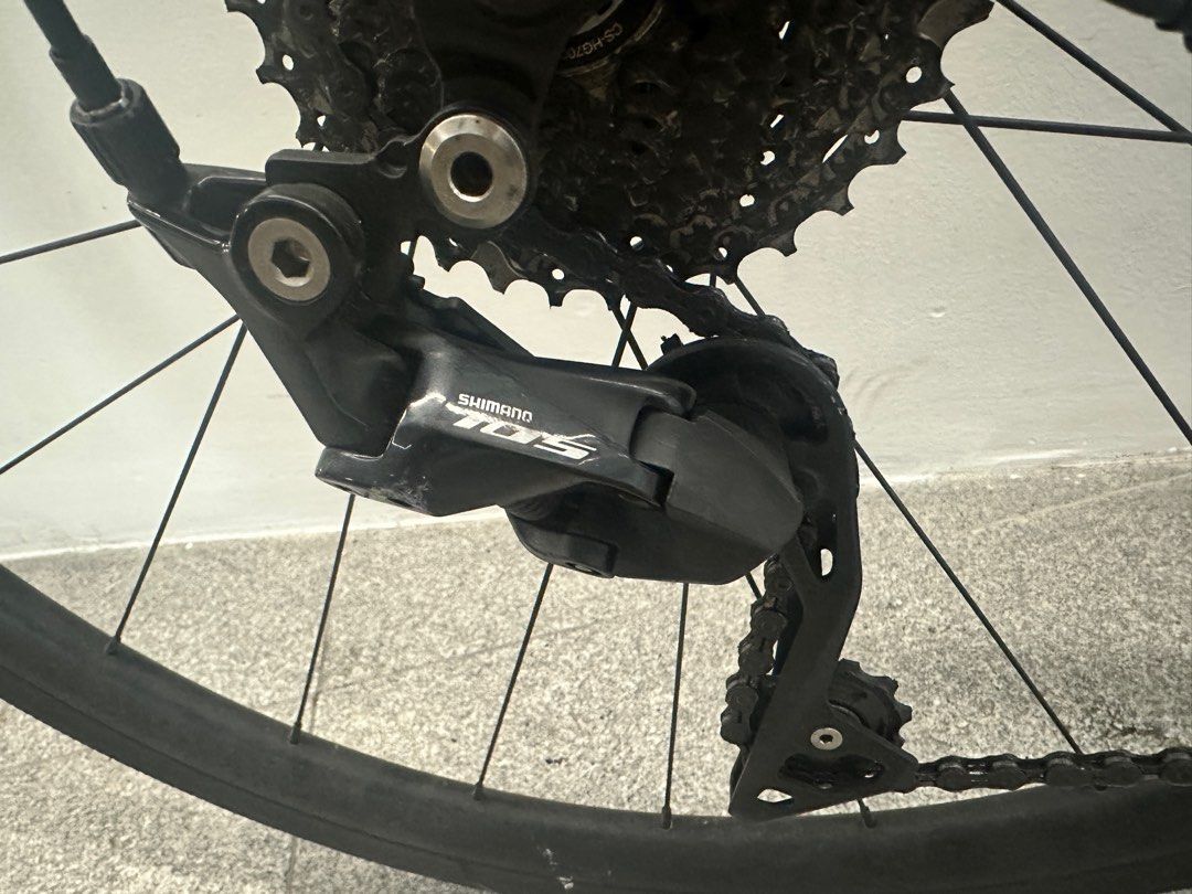 Giant Contend Road Bike - Shimano 105 Groupset, Sports Equipment, Bicycles & Parts, Bicycles on ...