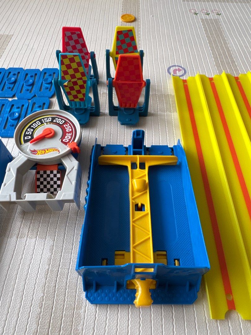 Hot Wheels Race Track Set, Hobbies & Toys, Toys & Games on Carousell