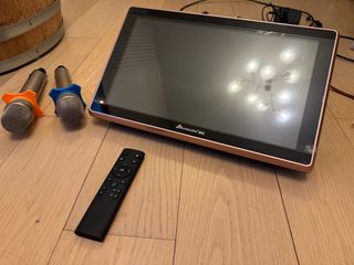 1TB 國際版InAndon 4合1音王，K90 MAX 繁體介面卡拉OK點歌機, 原裝音王咪兩支，尚有一年vip(可接soundbar出聲 ...