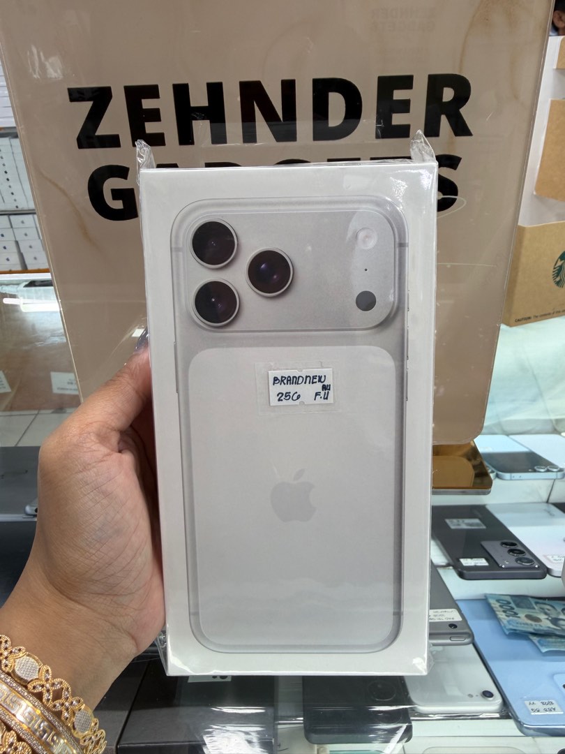 iPhone 17 PRO MAX 256GB OPENLINE (NTC APPROVED) BRANDNEW, Mobile Phones ...