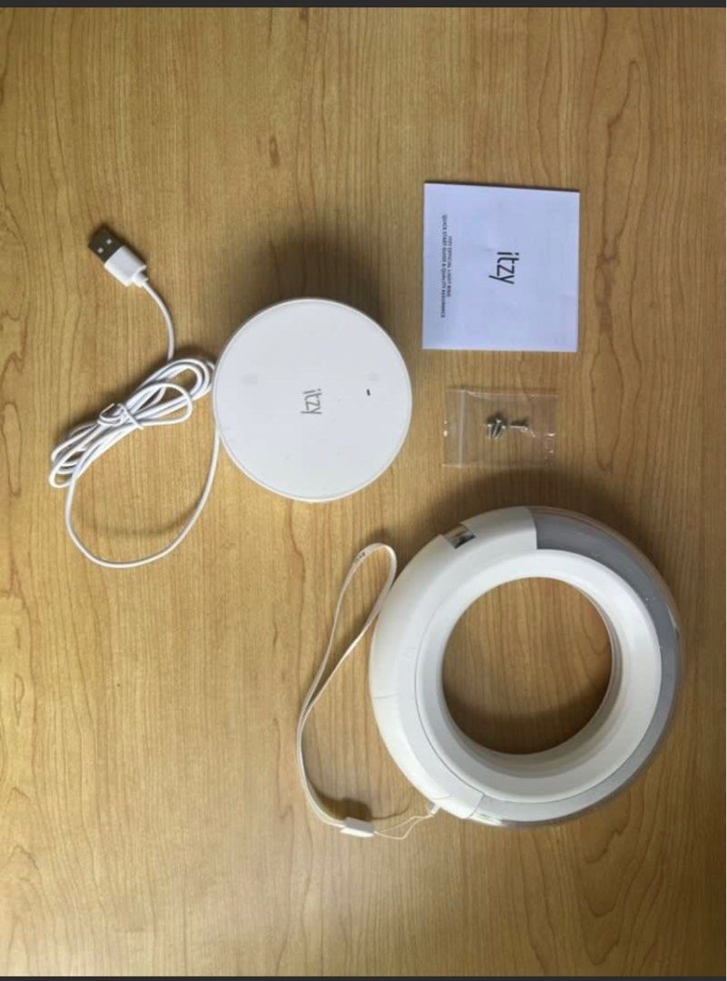 ITZY Official Light Ring ver 1, Hobbies & Toys, Memorabilia ...