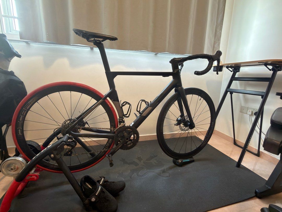 Java Vesuvio Road Bike Carbon Shimano 105, Sports Equipment, Bicycles ...