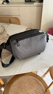 Evergoods CIVIC Access Sling 2L, Men's Fashion, Bags, Sling Bags on ...