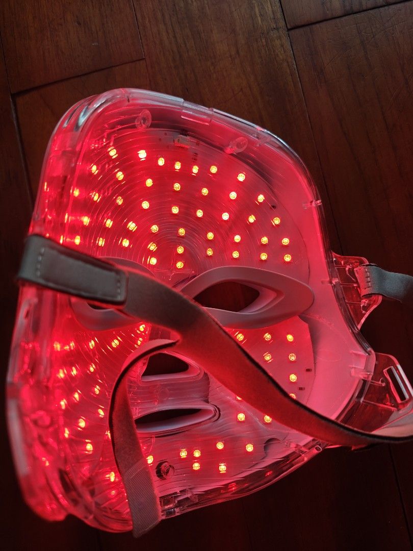 LED Face Mask - Multiple Light Therapy, Beauty & Personal Care, Face ...