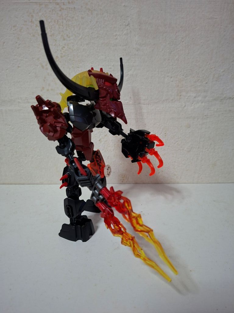 LEGO 44001 HERO Factory PYROX, Hobbies & Toys, Toys & Games on Carousell