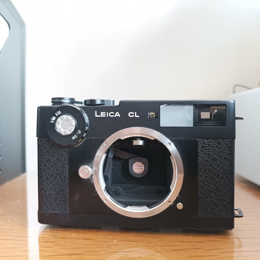 Leica CL with Minolta 90mm f4, Photography, Cameras on Carousell