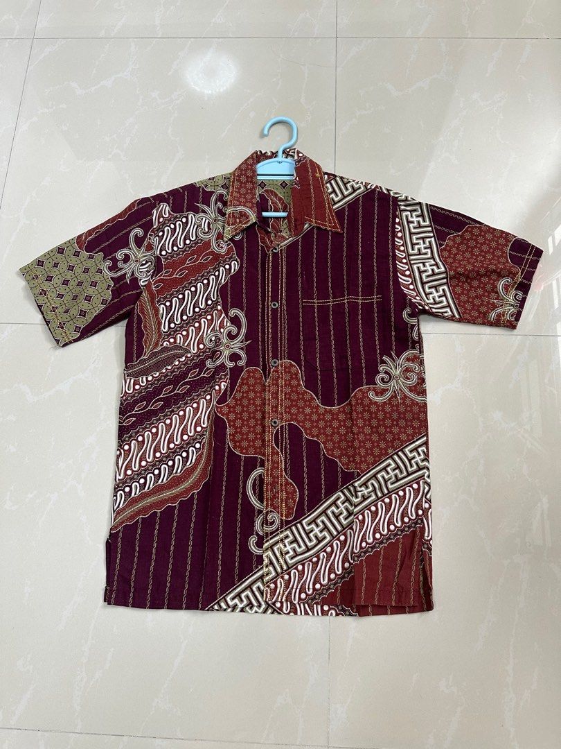 Men Batik Top, Men's Fashion, Tops & Sets, Shirts on Carousell