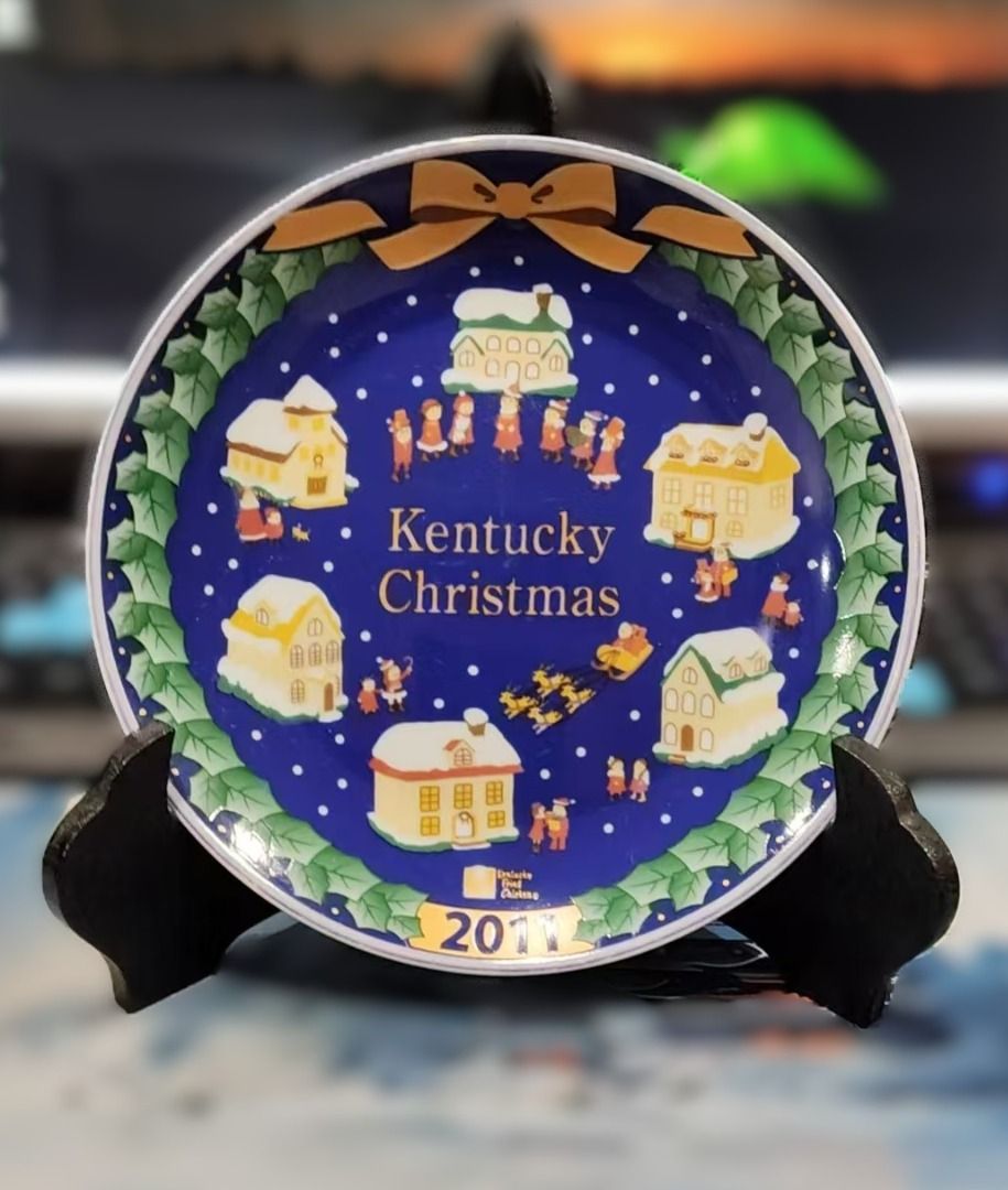 NEW KFC Kentucky Fried Chicken Christmas Plate 2011 Japan Colonel ...