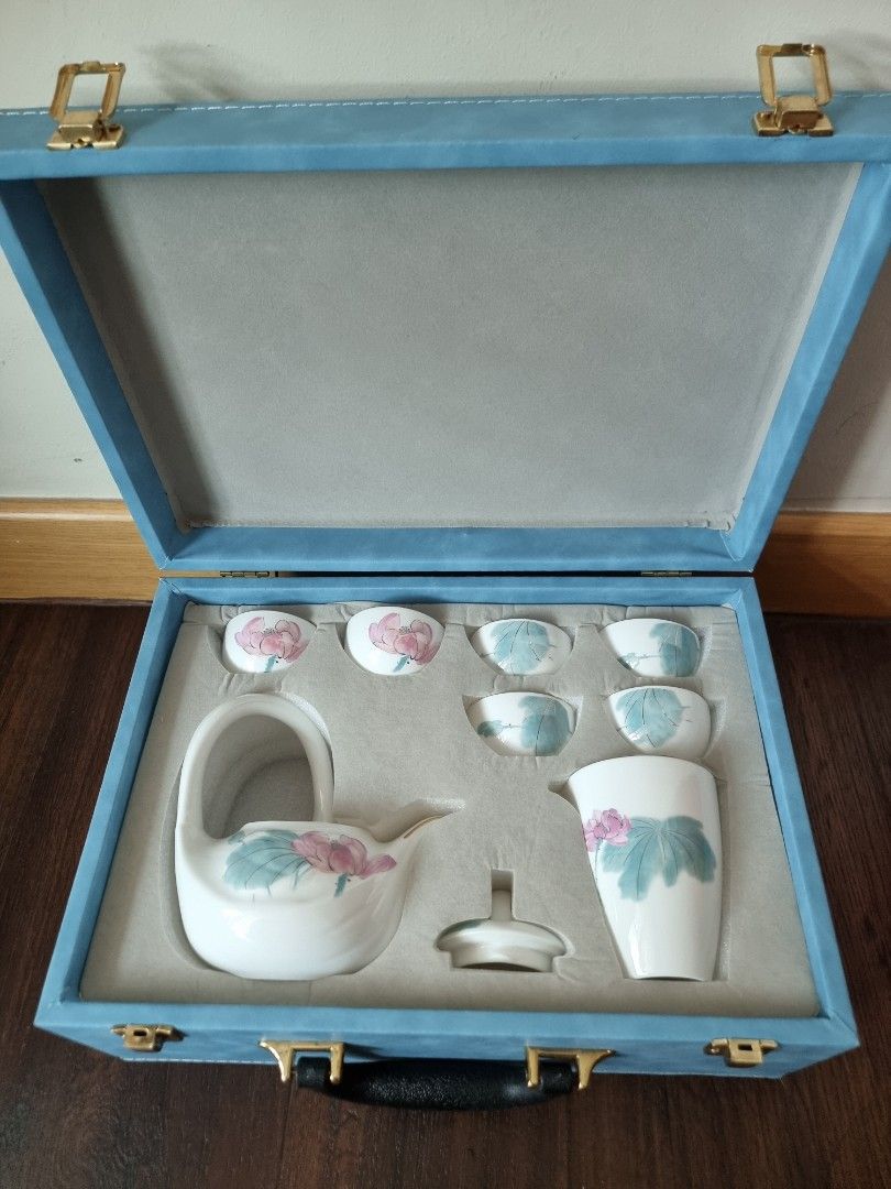 Red Rose Fine Bone China Tea Set, Furniture & Home Living, Kitchenware ...
